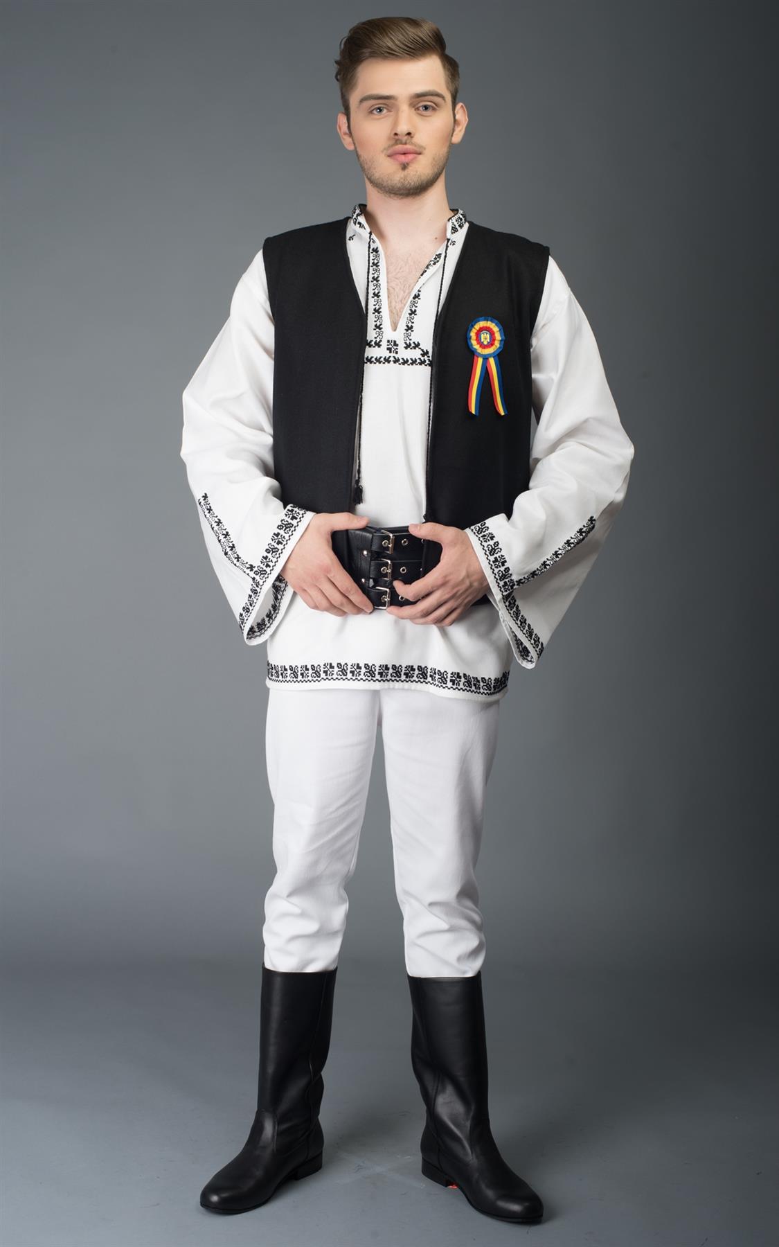 Costum popular barbatesc zona Sibiu